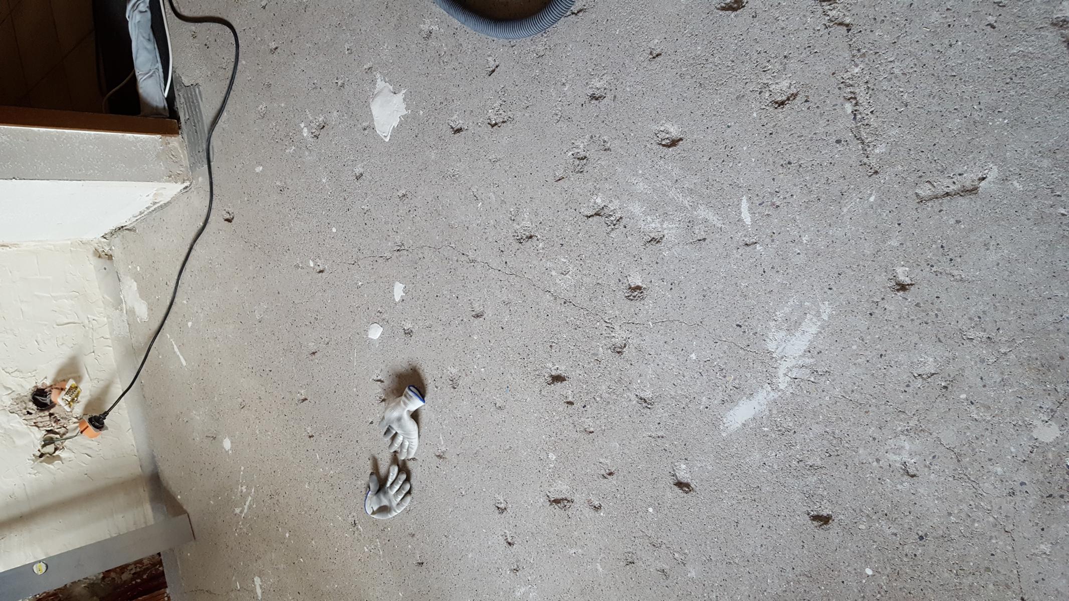 Estrich - Risse im Estrich - HaustechnikDialog