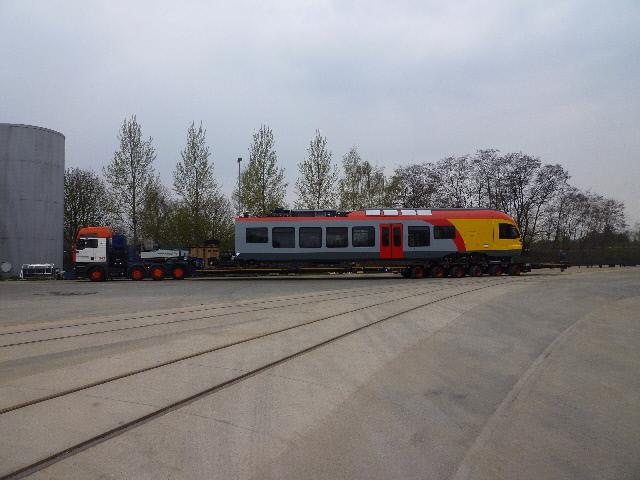 Ein Flirt erblickt "Das Licht der Welt" - Eisenbahnimpressionen - Trainz.de