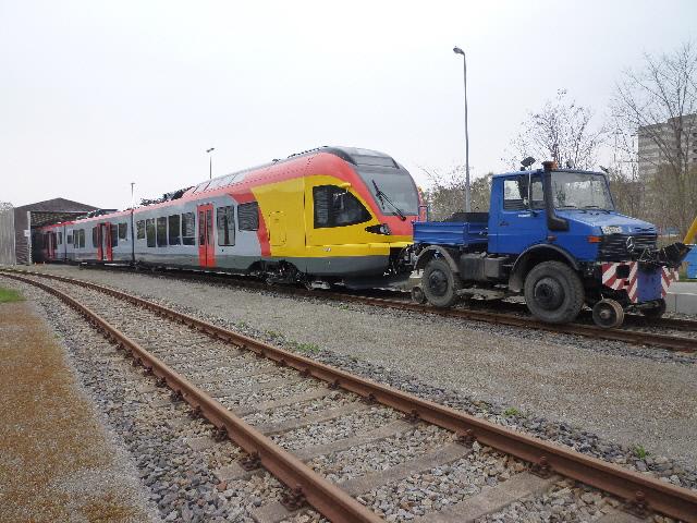 Ein Flirt erblickt "Das Licht der Welt" - Eisenbahnimpressionen - Trainz.de