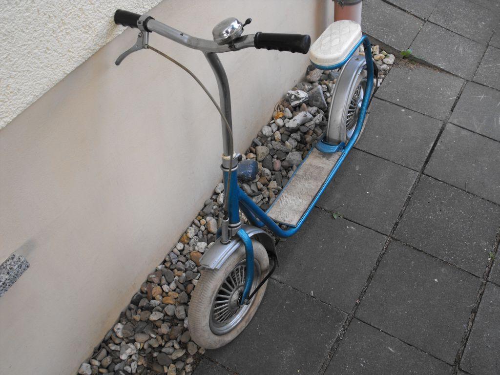 DDR Roller Kinderroller Tretroller VEB Dachbodenfund | eBay