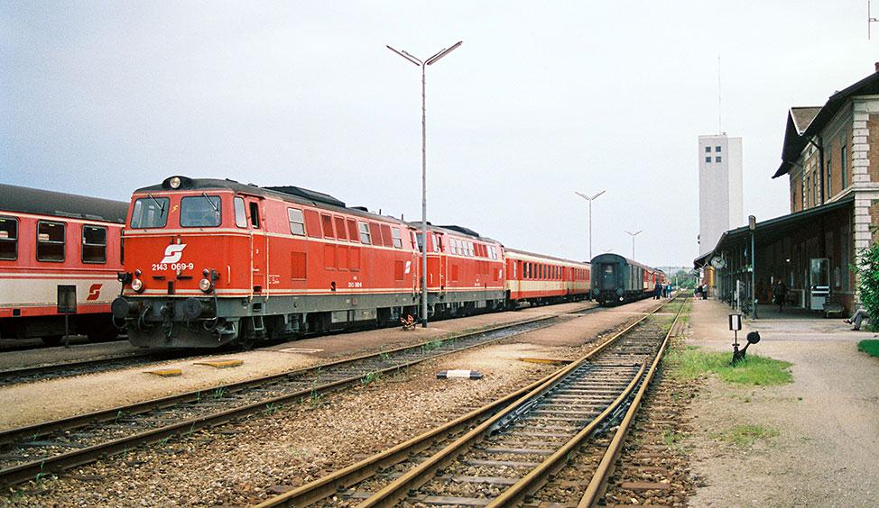 Drehscheibe Online Foren :: 04 - Historisches Forum :: ÖBB Bahnhof Retz ...