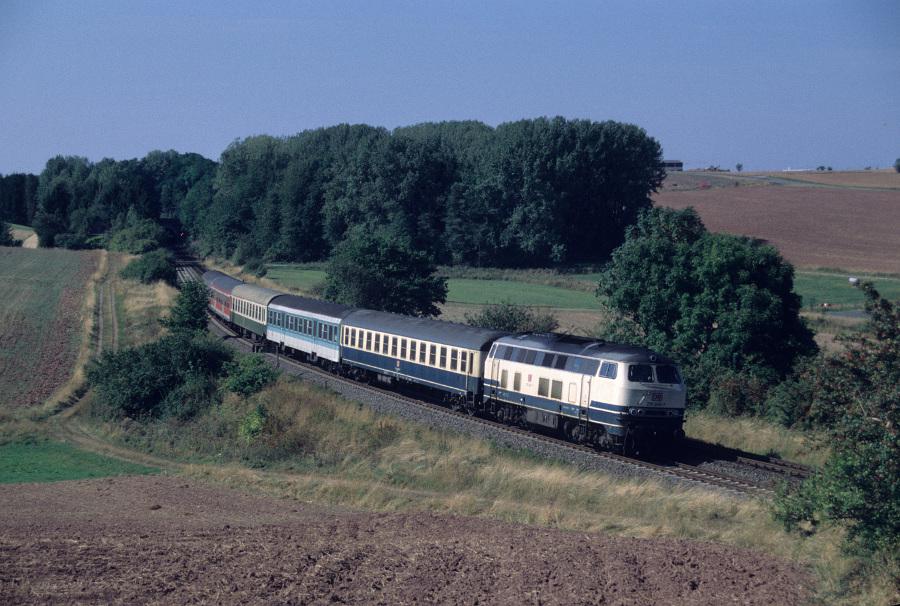 Foto - Allgemein » Bunte Züge oder Personenzüge in den 90ern